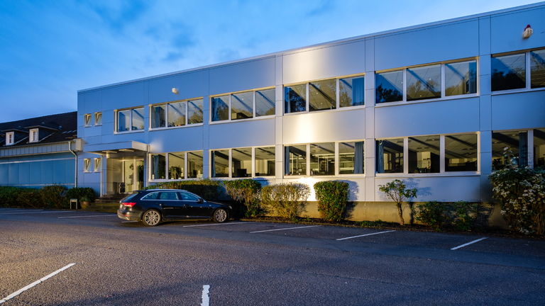 Jaeger: Über JAEGER